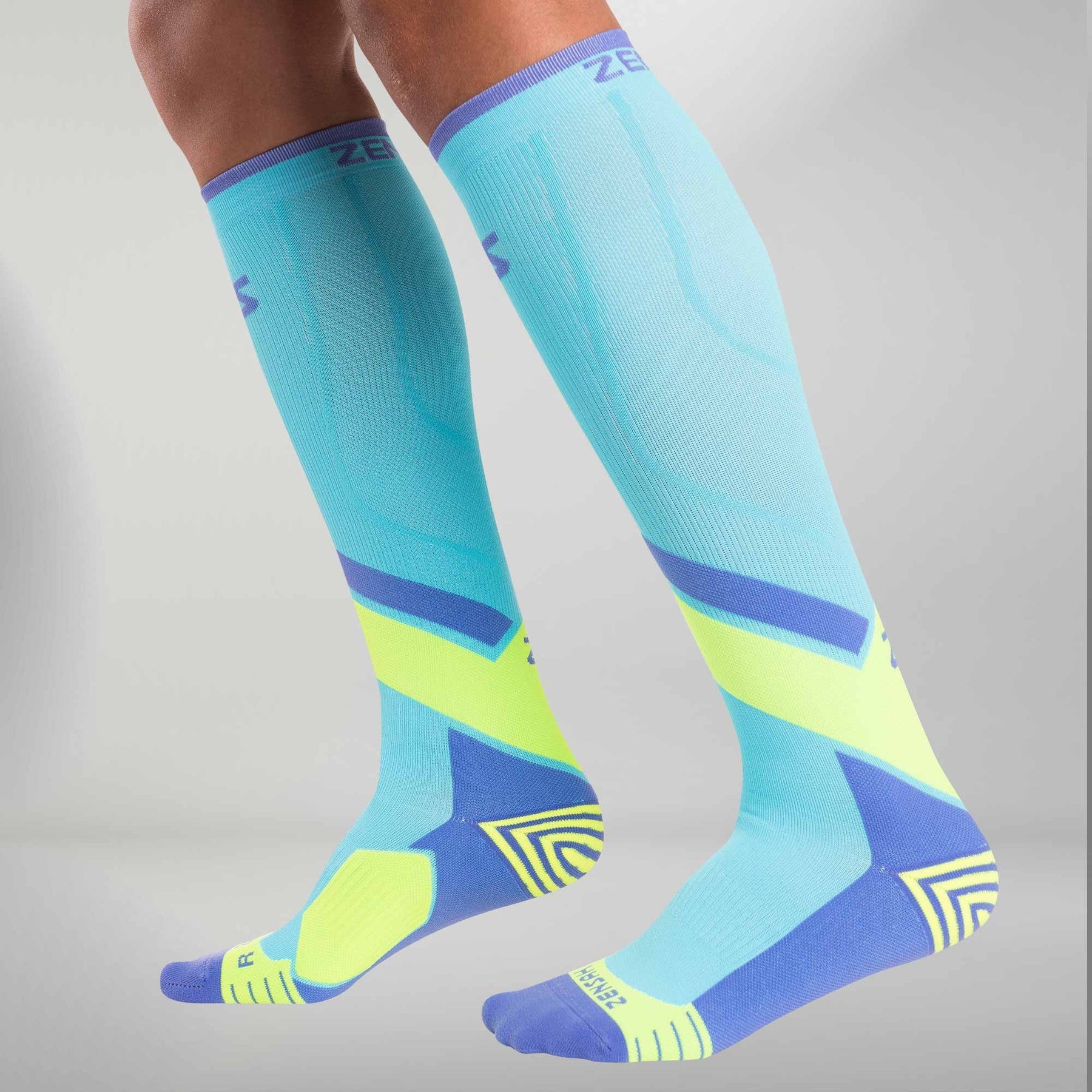 POP Tech+ Compression Socks, Graduated Compression | Zensah